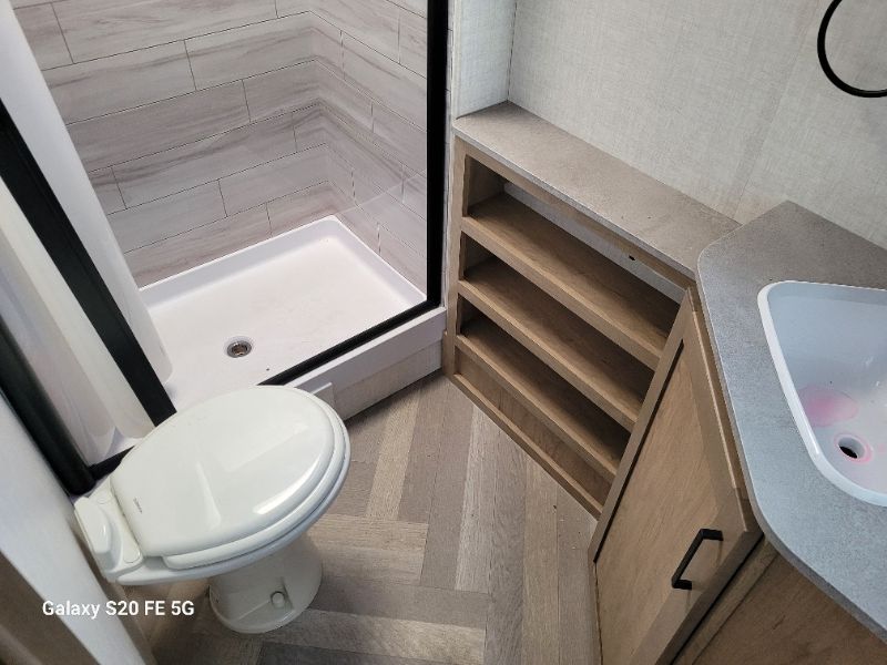 New 2024 Ember Overland 221msl For Sale In Klamath Falls Or 97603 At ...