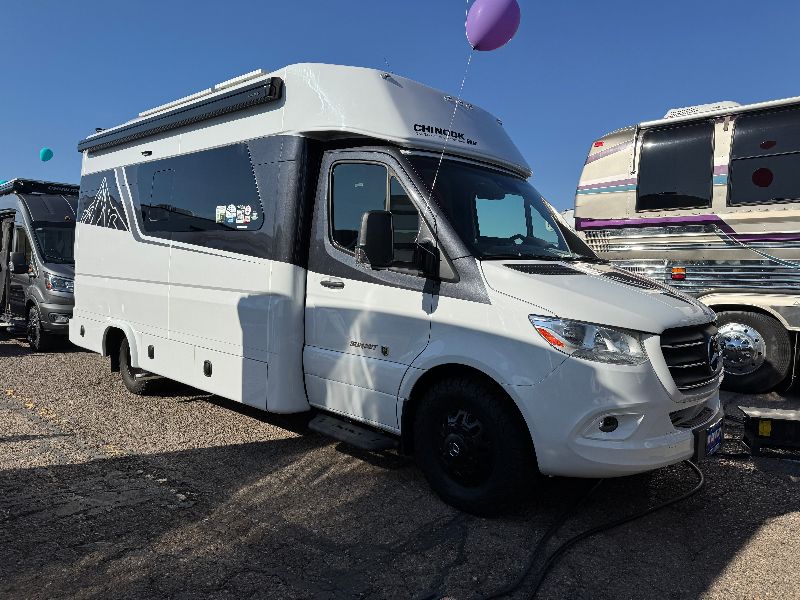 New 2025 Chinook Summit Ds360 For Sale In At Nbc9013 - Great American ...