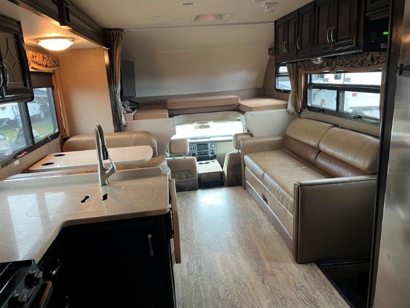 Used 2016 Thor Fourwinds 35sb For Sale In Coburg Or 97408 At Coburg Or 44229a - RV Country