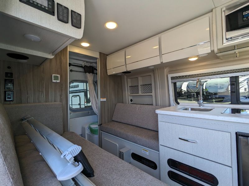 New 2025 Thor Motor Coach Rize 18g Trz040 | Giant RV