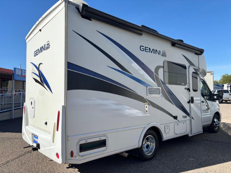 Used 2023 Thor Gemini 23tw For Sale In At Upl9464 - RV Country