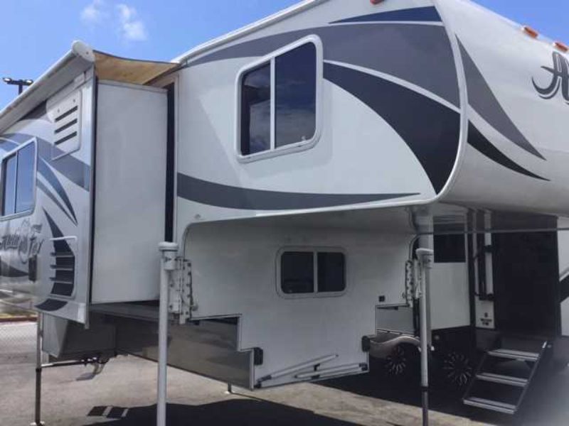 Used 2003 Lance Lance 1010 For Sale In Coburg Or 97408 At Coburg Or ...