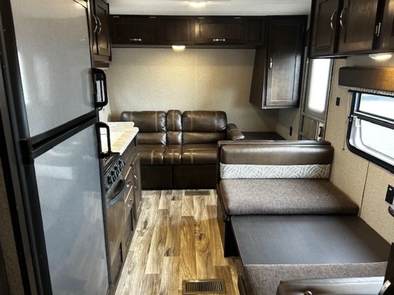 Used 2019 Keystone Springdale 189flwe For Sale In Bellemont Az 86015 At ...