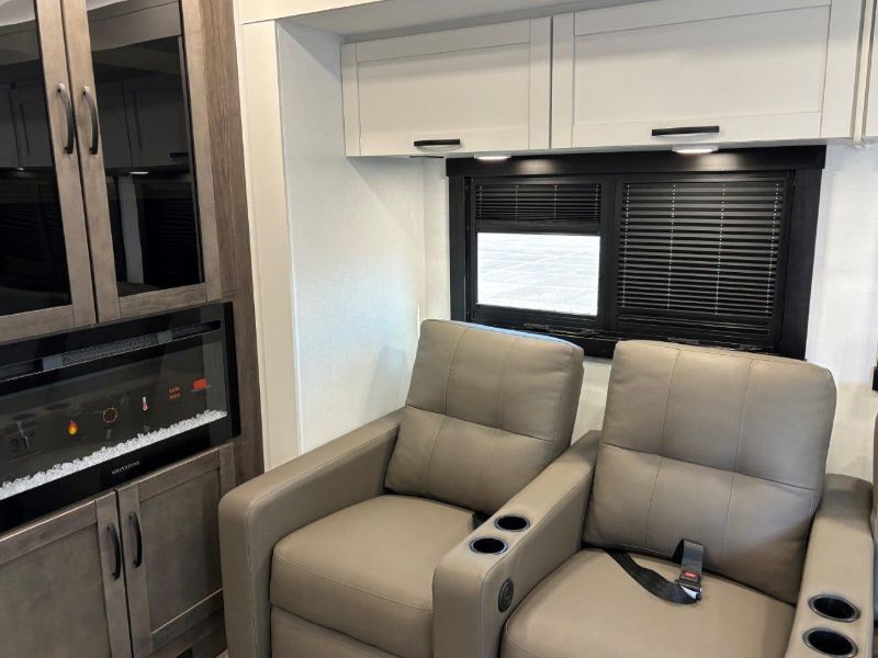 New 2026 Entegra Vision Xl 36c For Sale In At 46399 - RV Country