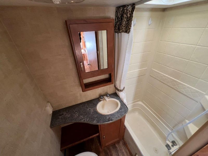 Used 2014 Keystone Passport 238ml For Sale In Fresno Ca 93725 At Fresno Ca Ucf8821a - RV Country