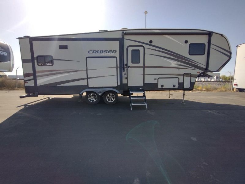 Used 2018 Crossroads Rv Cruiser Aire 28rd For Sale In Fresno Ca 93725 ...