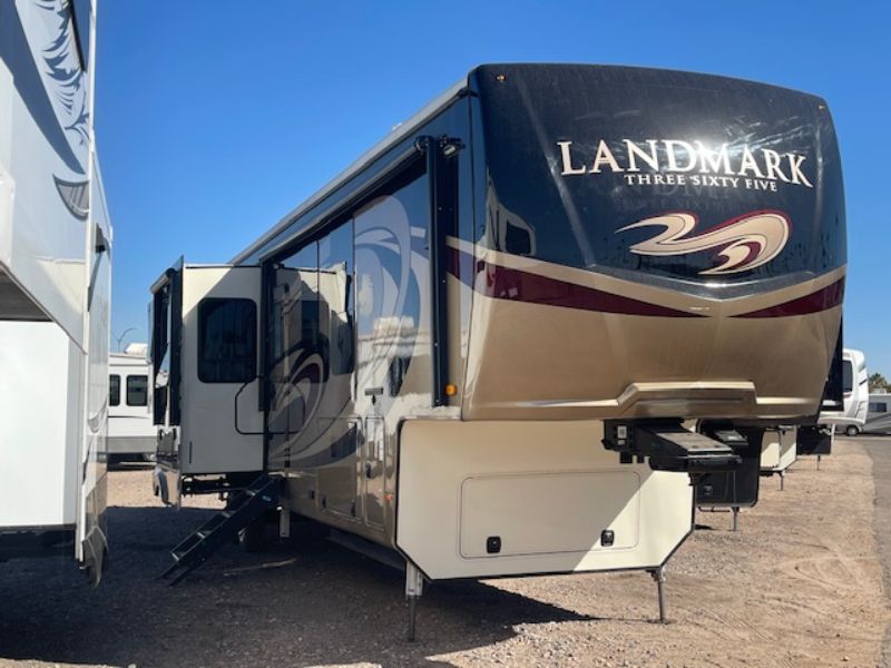 Used 2019 Heartland Landmark 365 Phoenix For Sale In Mesa Az 85213 At ...