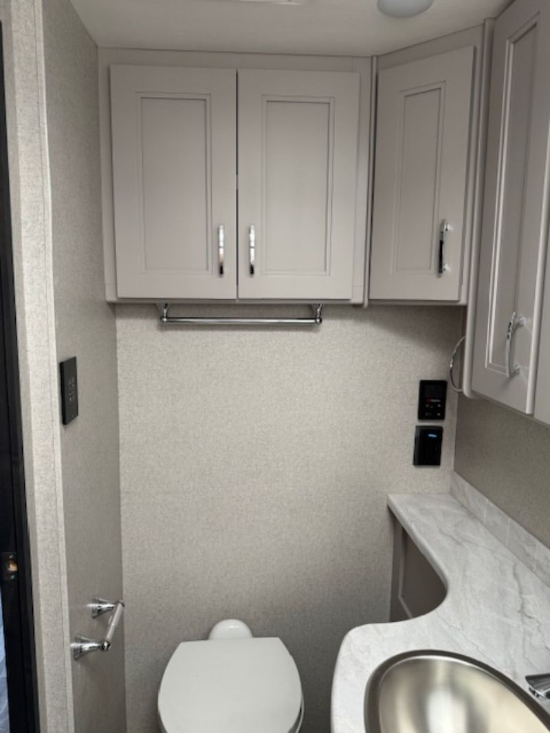 New 2025 Thor Inception 34xg For Sale In Mesa Az 85213 At Mesa Az 46067 ...