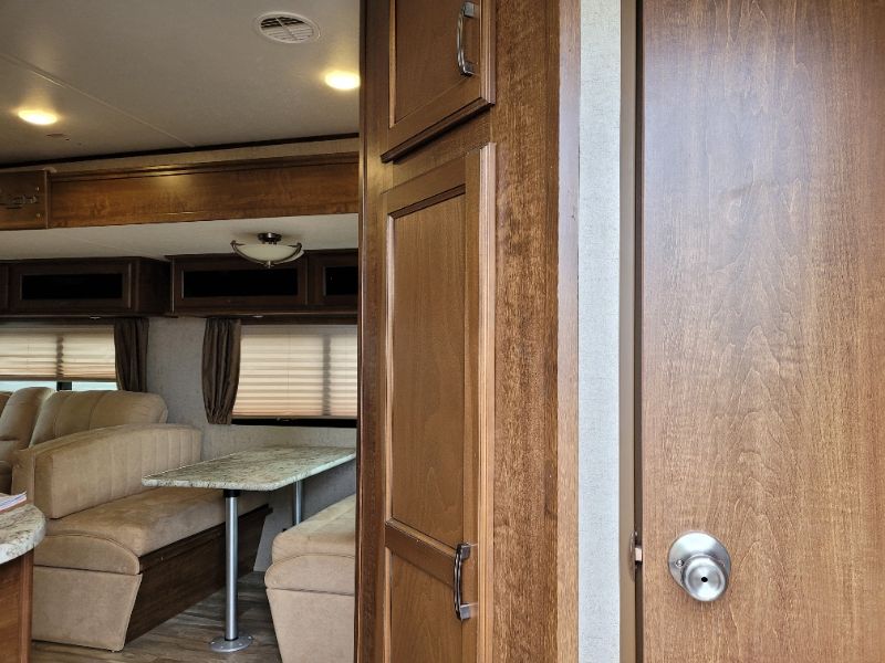 Used 2017 Highland Ridge Light 272rls For Sale In Coburg Or 97408 At ...