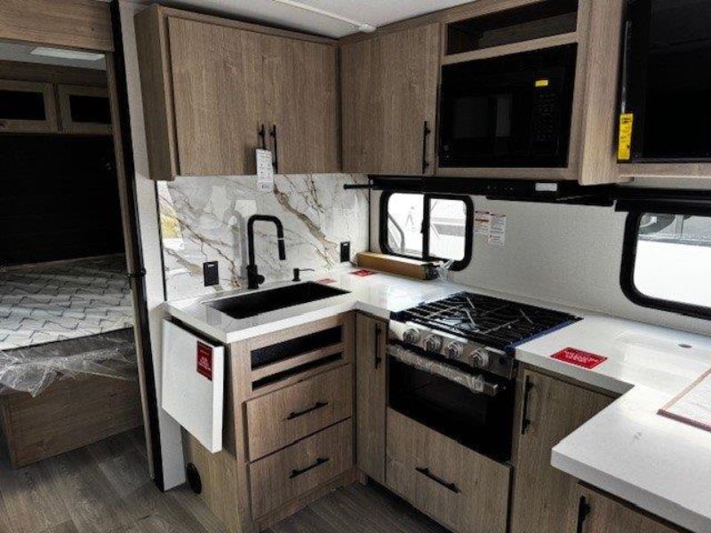 New 2026 Grand Design Imagine 2470BH for sale in Fife, WA