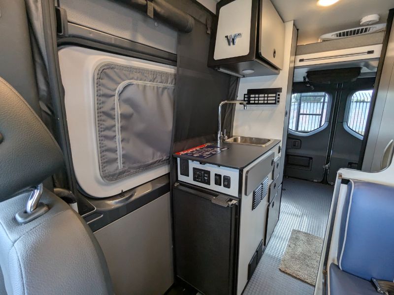 New 2025 Winnebago Revel Sport 44n Awd Wrv162 | Giant RV