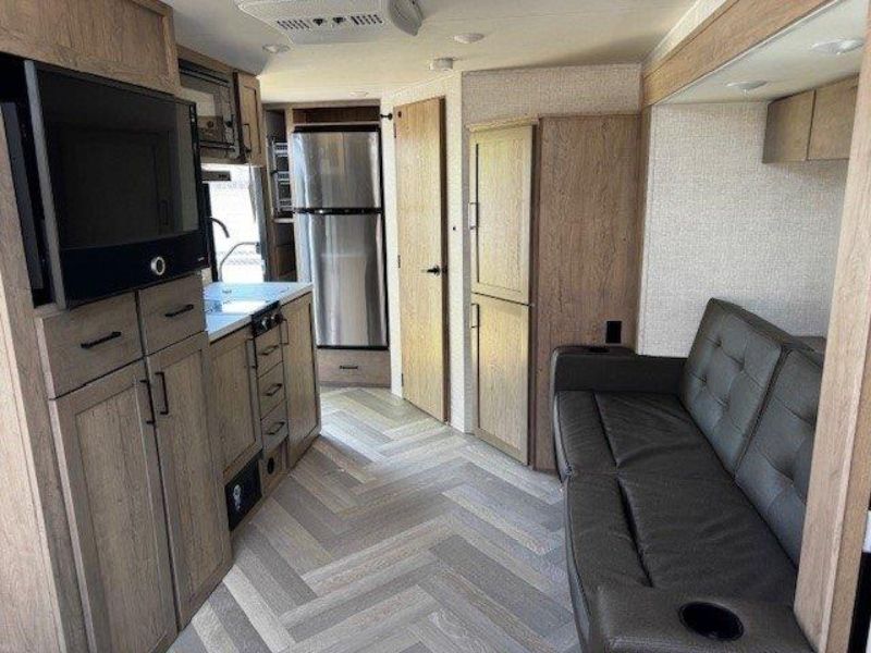 Used 2022 Ember Overland 201fbq For Sale In Fife Wa 98424 At Fife Wa ...