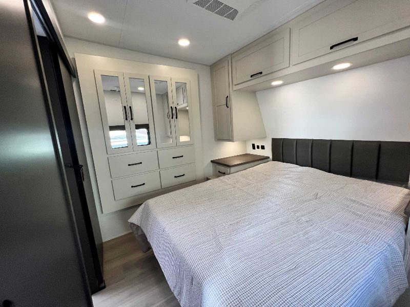 New 2026 Grand Design Momentum G 27g For Sale In Bellemont Az 86015 At ...